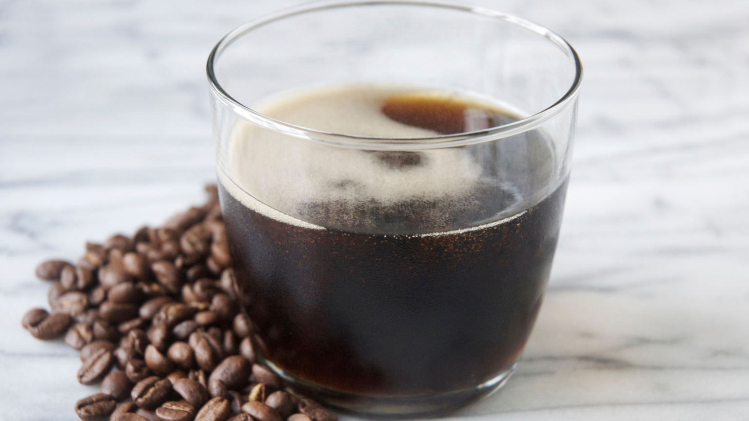 【2024年最新】炭酸コーヒーはまずくない？スタバやタリーズも参入する新感覚コーヒー | Capra Coffee