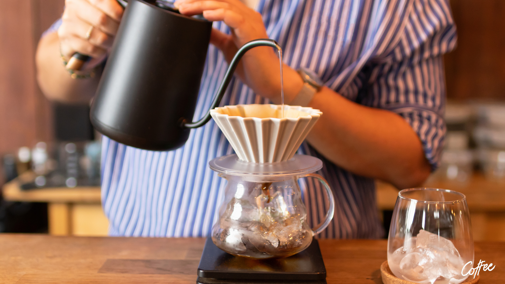 レギュラーコーヒーでアイスコーヒーの作り方！1リットルで作り置きする方法も | Capra Coffee