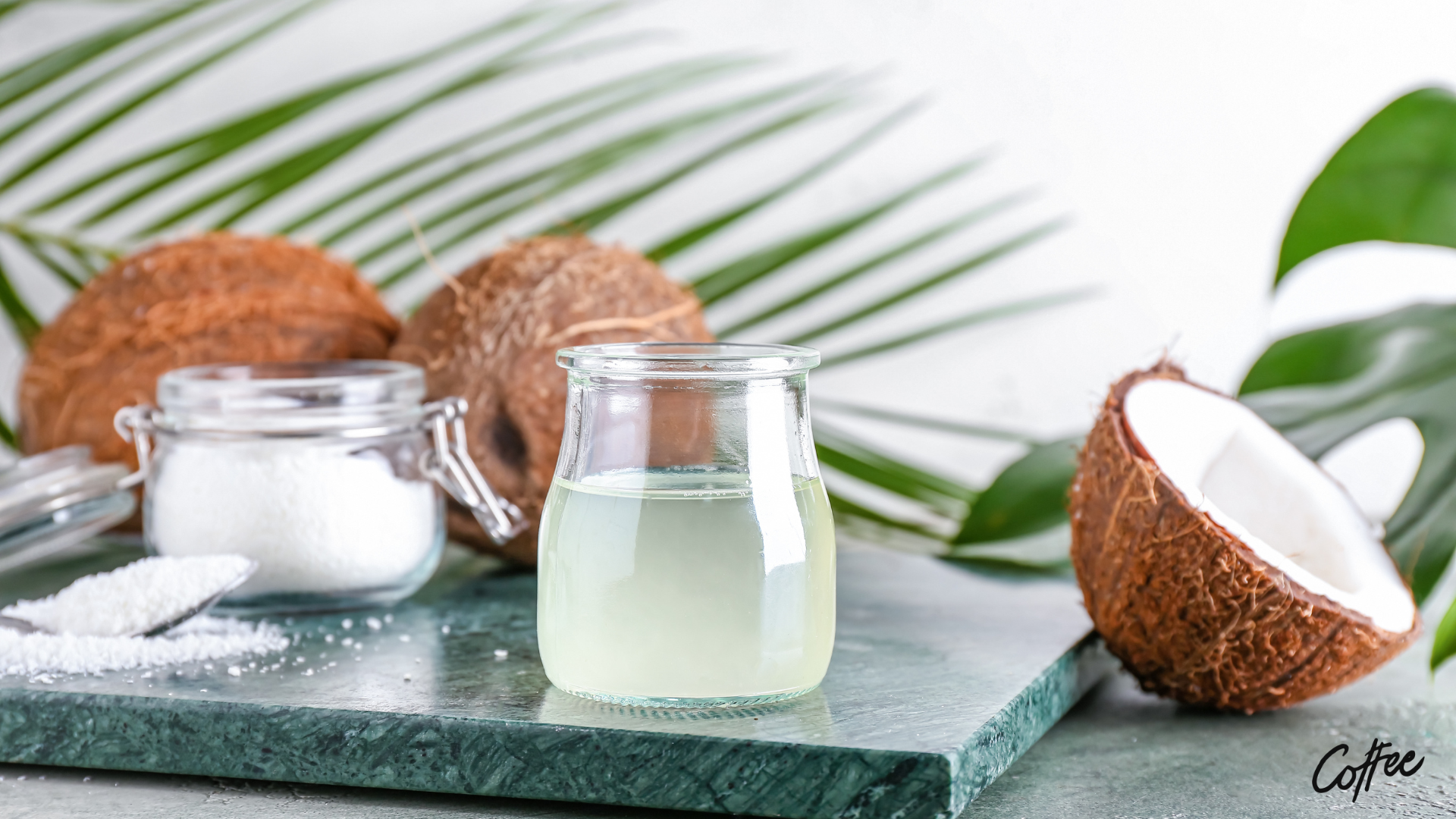 ココナッツオイルコーヒーはまずい？痩せる効果や便秘解消のために飲むタイミングは？ | Capra Coffee