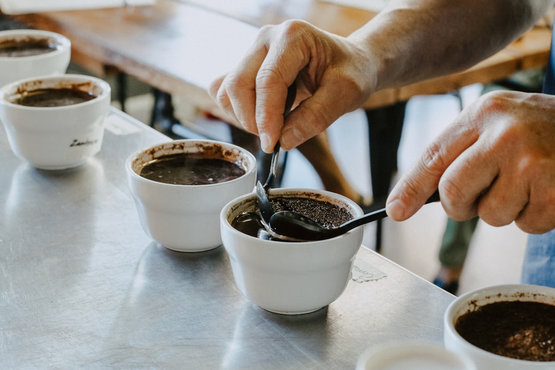 コーヒーのフレーバーホイールとは｜読み方と使い方を初心者向けに解説 | Capra Coffee